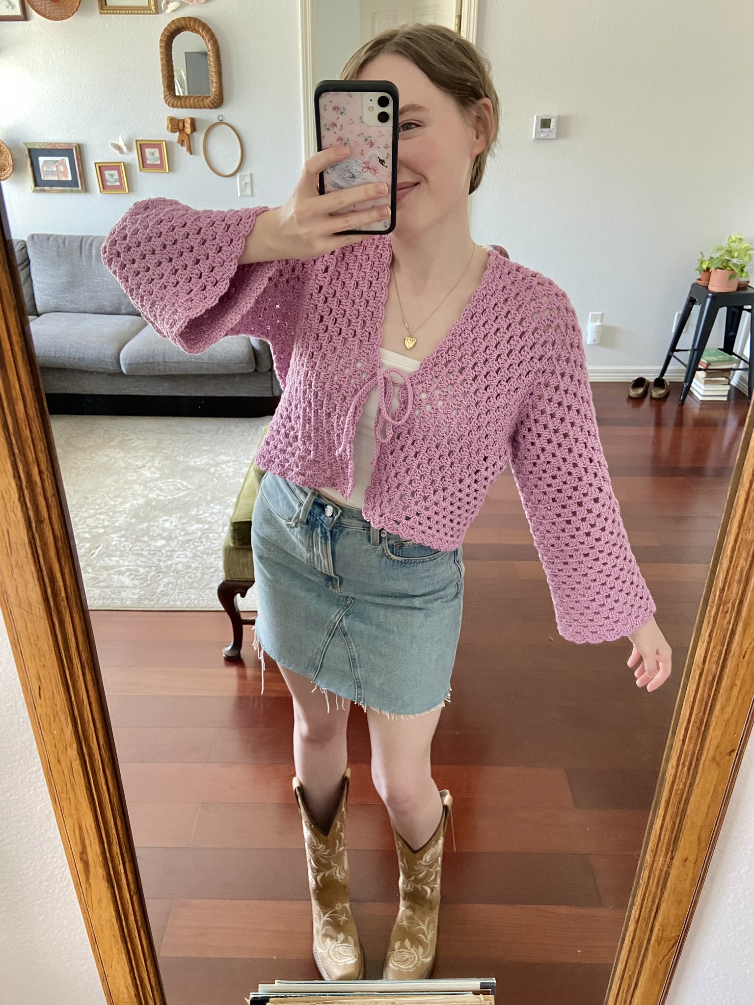 Classic Cropped Granny Hexagon Cardigan | FREE Pattern + Video Tutorial ...